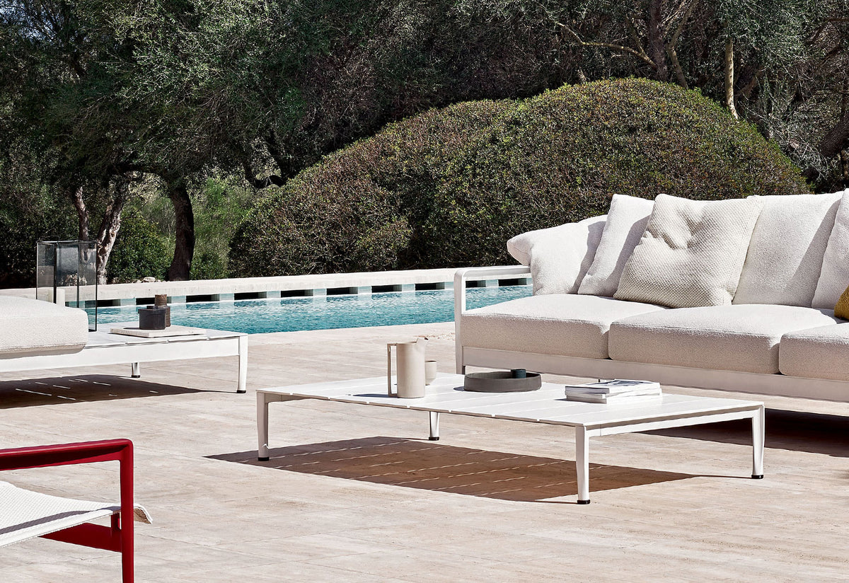 Knoll Lissoni Outdoor Rectangular Low Table | twentytwentyone