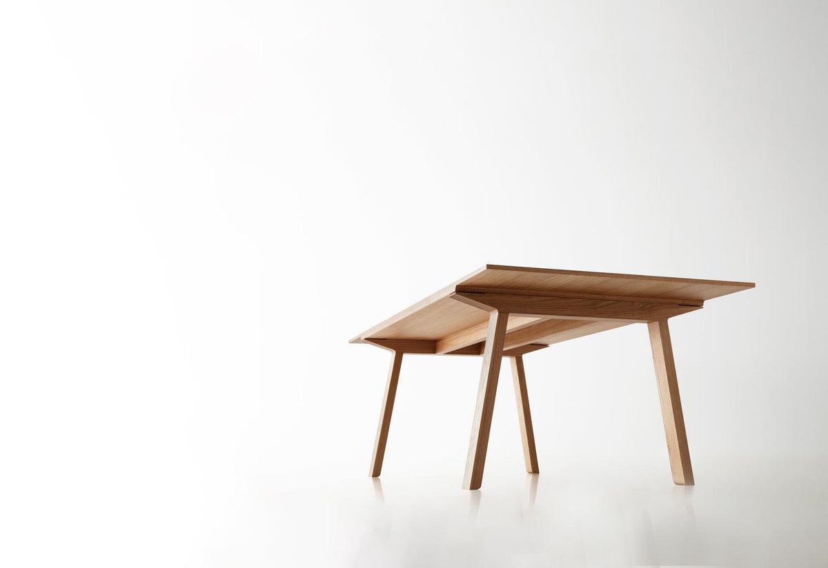 Punt Mitis Dining Table | twentytwentyone