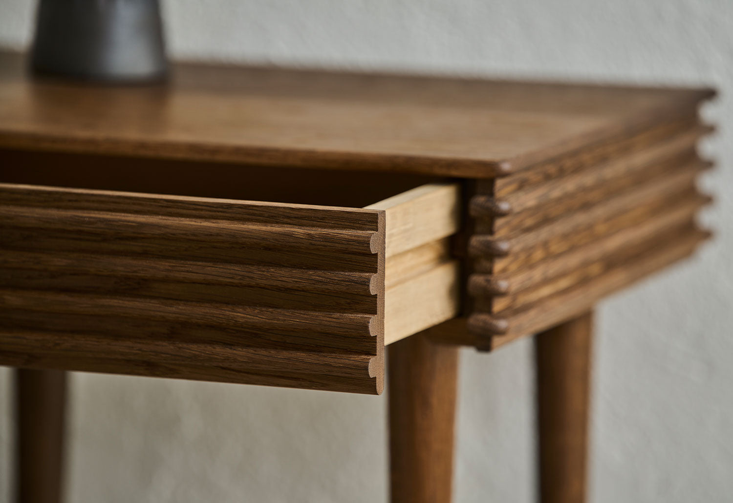 DK3 Groove Night Table | twentytwentyone