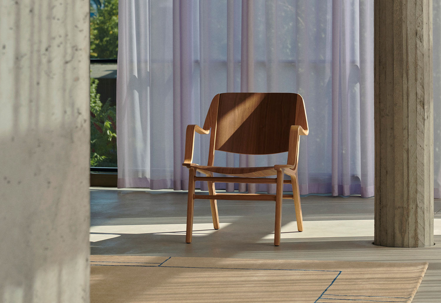 &Tradition AX Chair HM11 | twentytwentyone | Dark stained oak