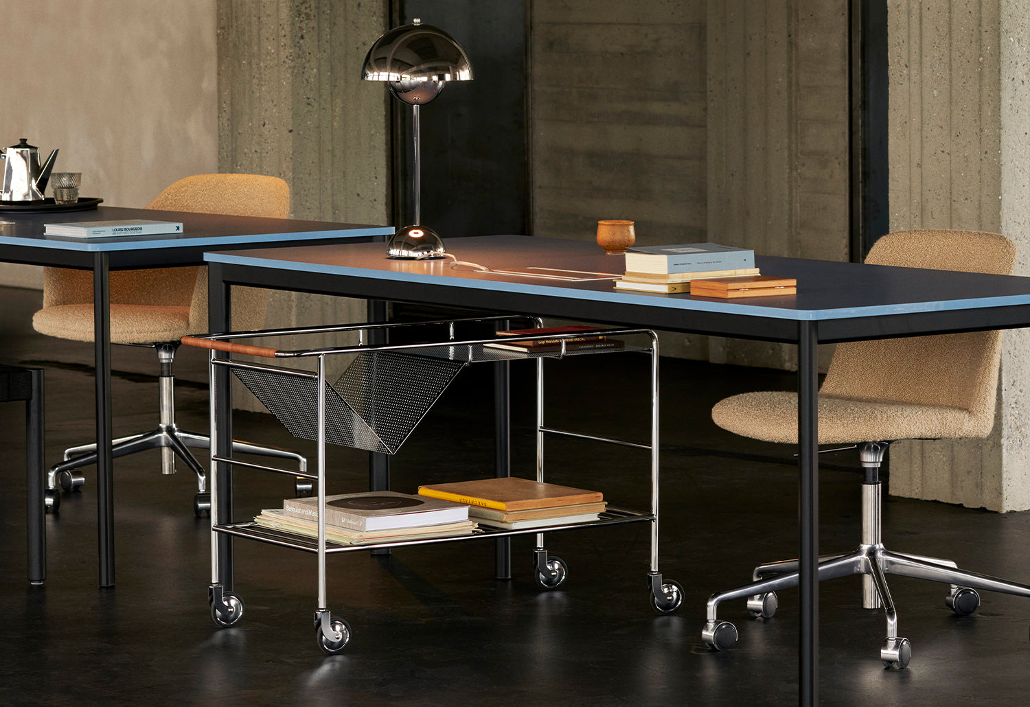 &tradition Alima Trolley NDS1 | twentytwentyone | Matt Black / Walnut