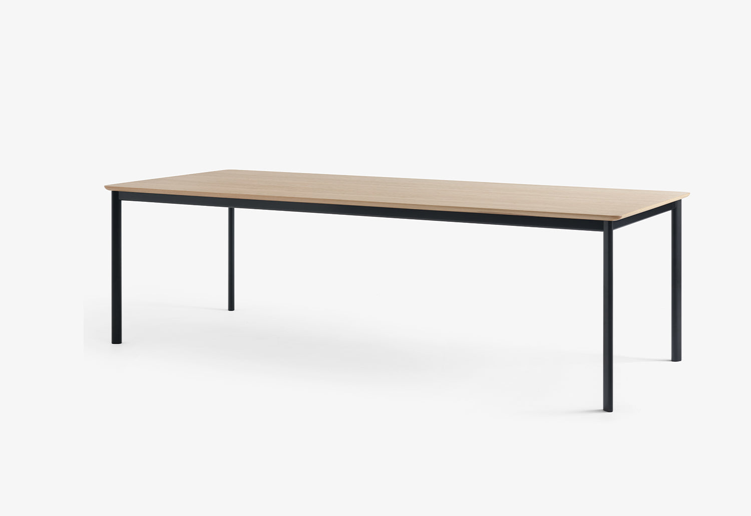 &Tradition Drip Table | Solid Edge | twentytwentyone