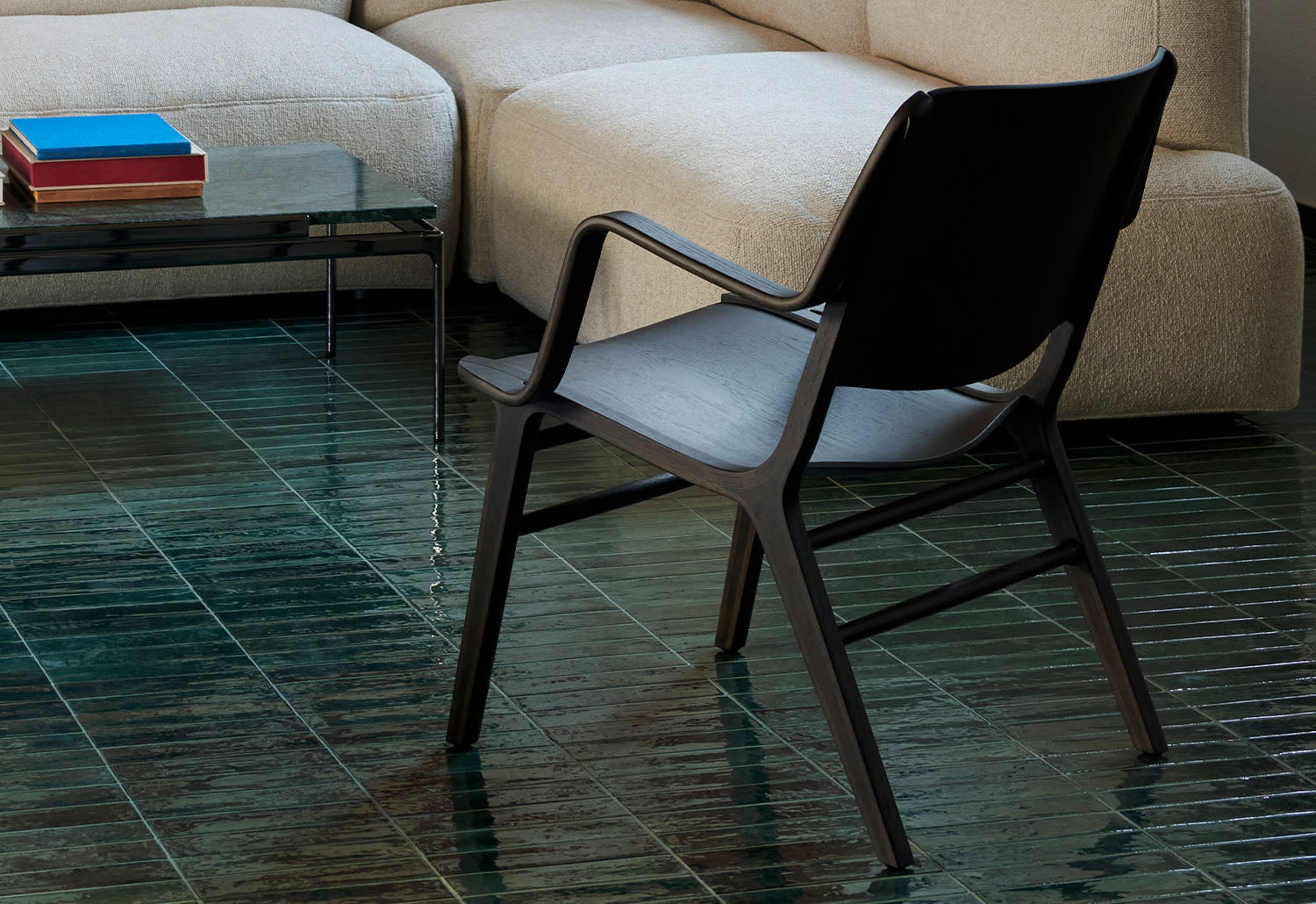 &Tradition AX Chair HM11 | twentytwentyone | Dark stained oak