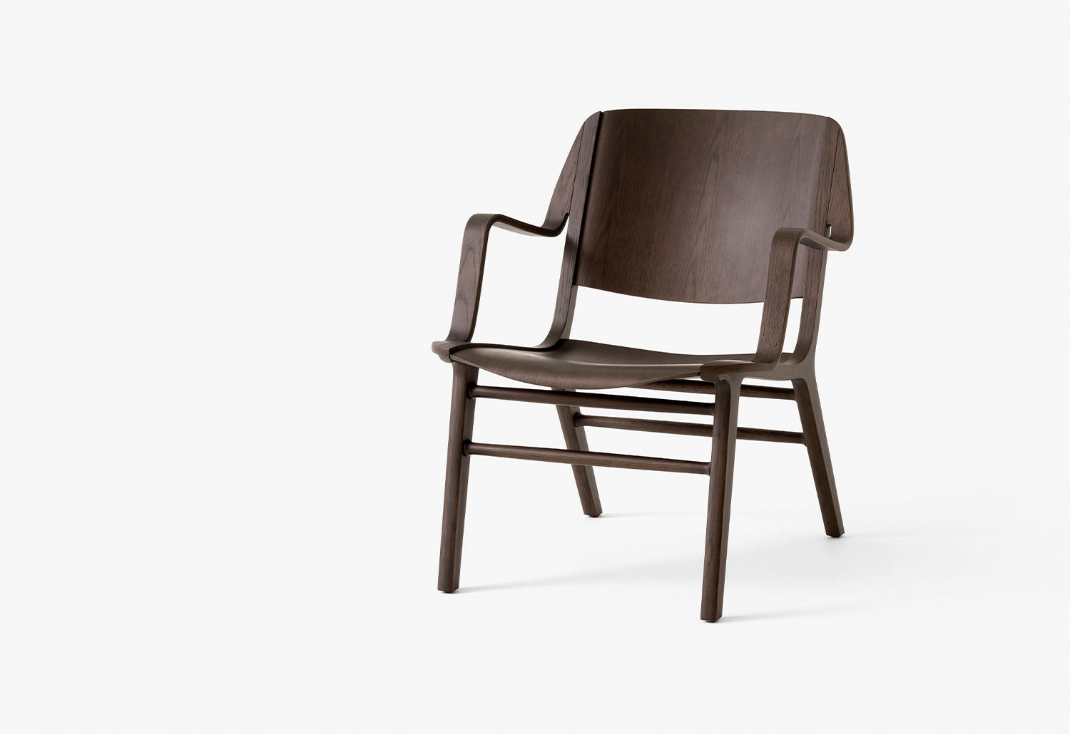 &Tradition AX Chair HM11 | twentytwentyone | Dark stained oak