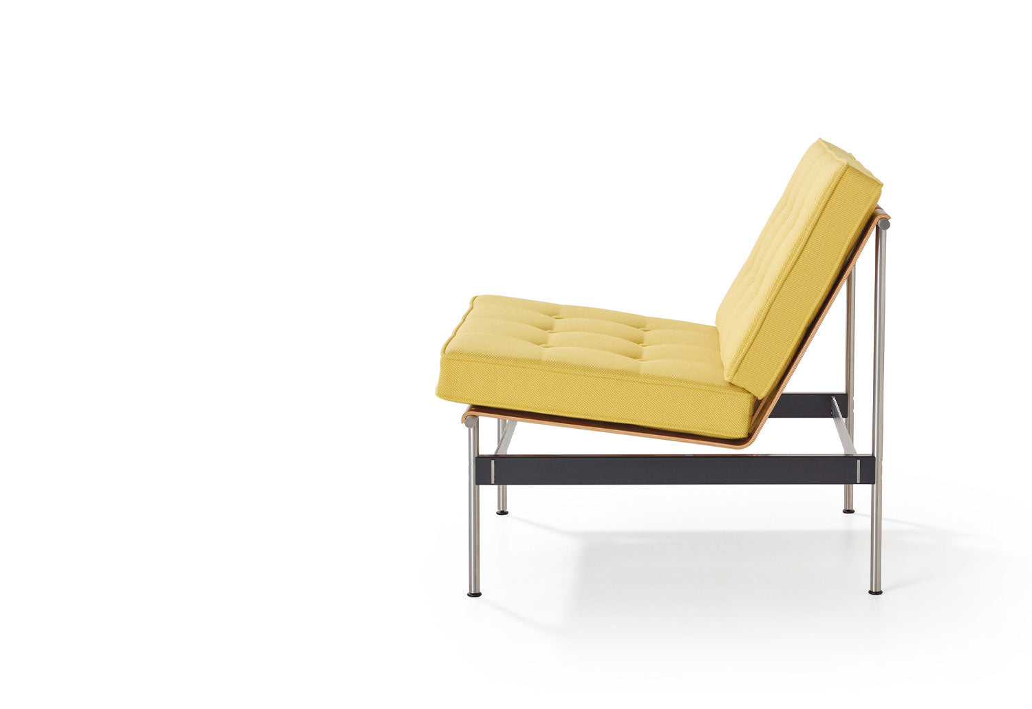 Artifort F416 Armchair | twentytwentyone