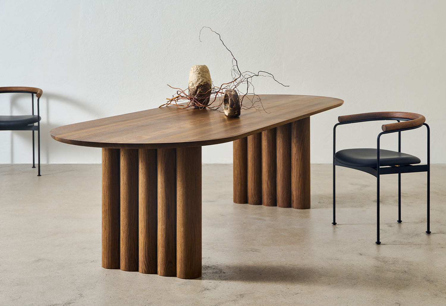 DK3 Plush Table Oval | twentytwentyone