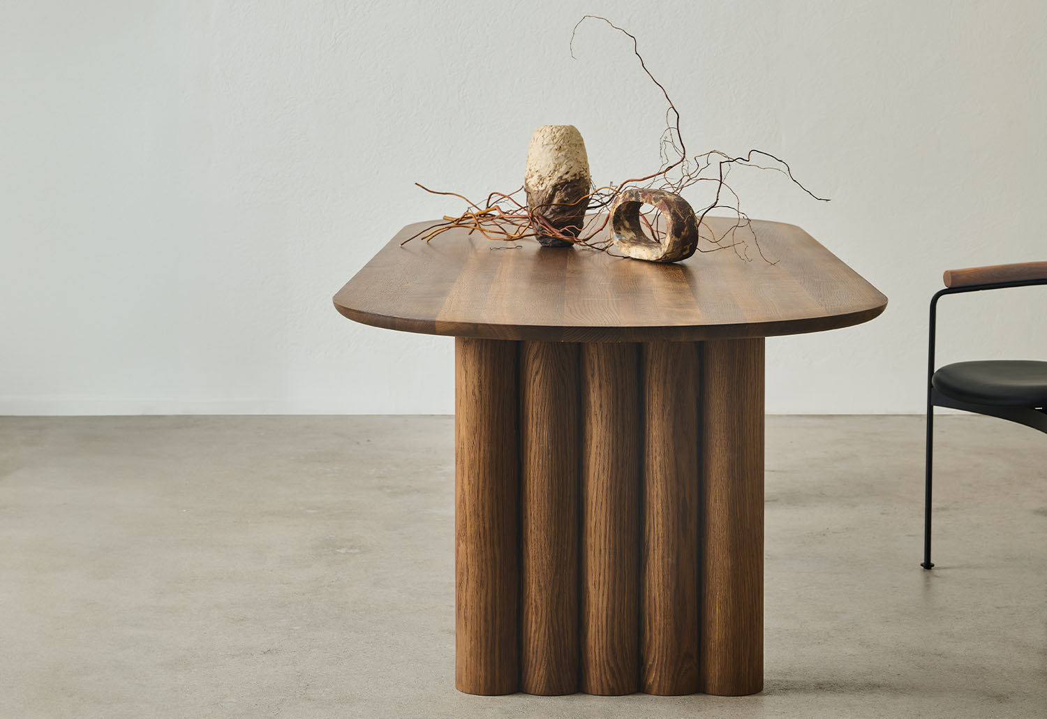 DK3 Plush Table Oval | twentytwentyone