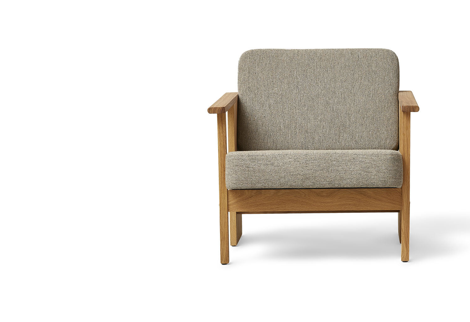 Form & Refine Block Lounge Chair | twentytwentyone | Natural oiled ...