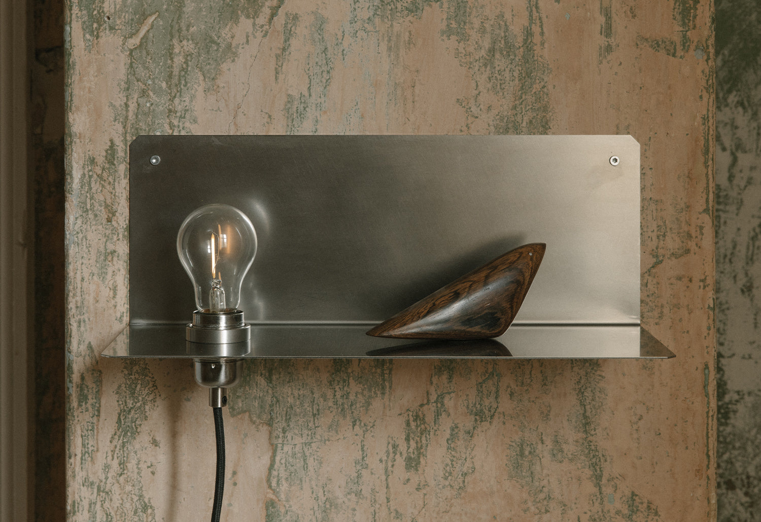 Frama 90 Degree Wall Light | twentytwentyone | Brass