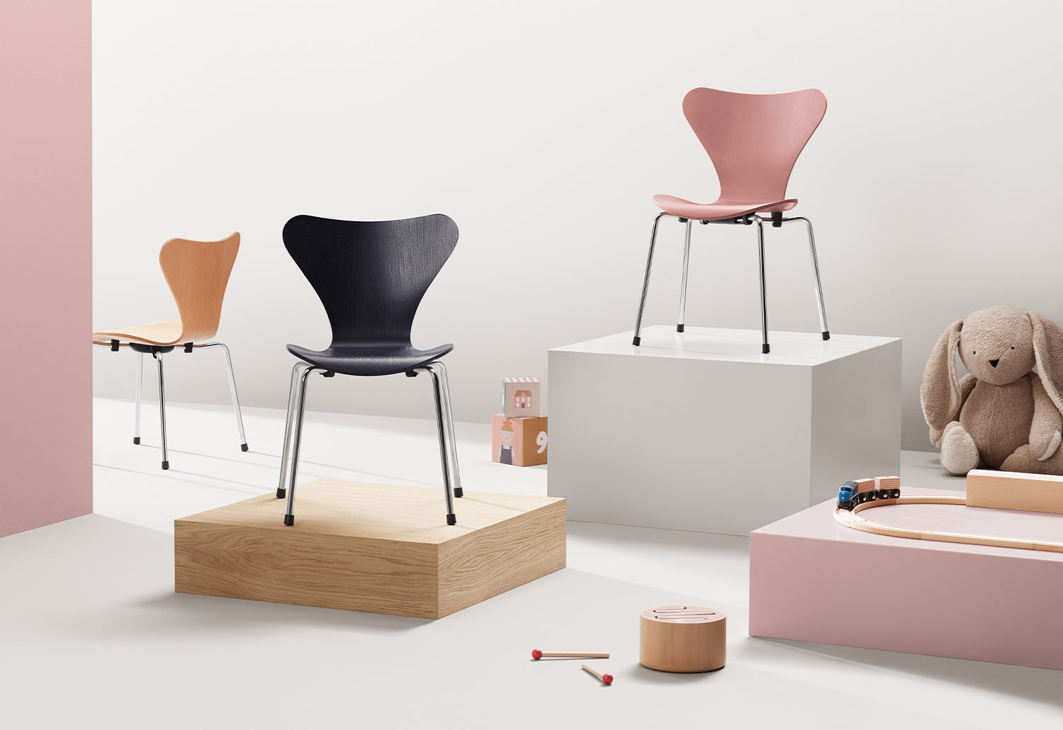 Fritz Hansen Series 7 Children's Chair | twentytwentyone | Oregon Pine ...