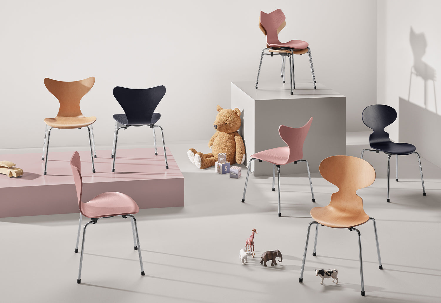 Fritz Hansen Series 7 Children's Chair | twentytwentyone | Oregon Pine ...