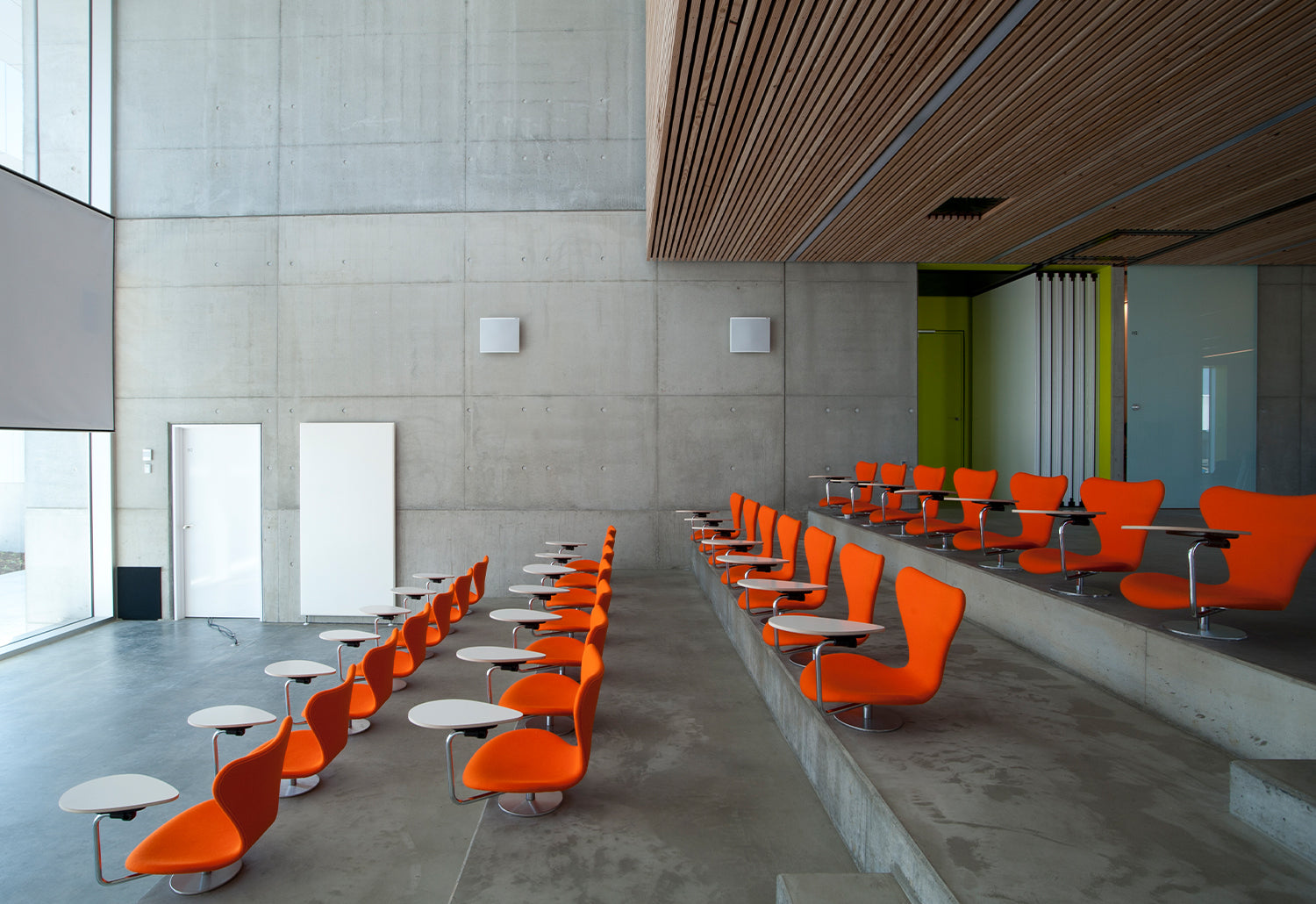 Fritz Hansen Series 7 Writing Tablet | twentytwentyone