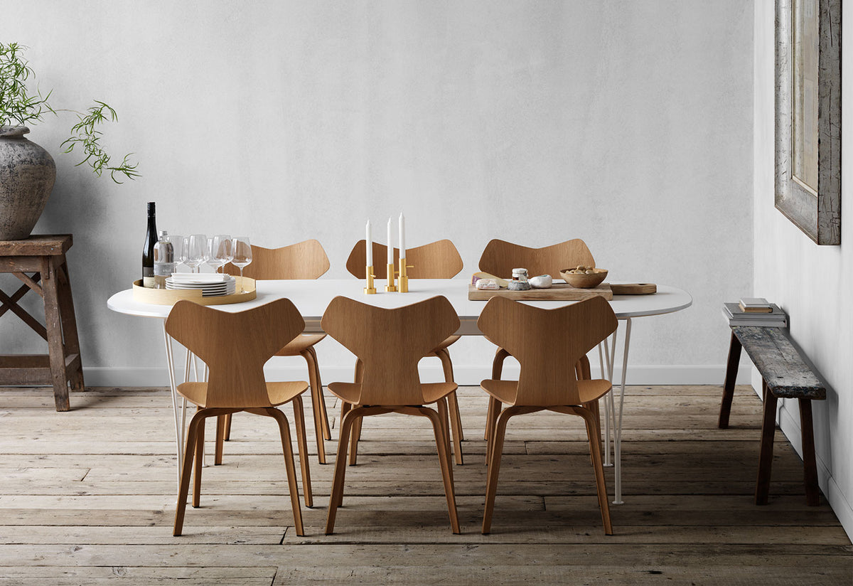 Fritz Hansen Superellipse Table | Extendable | twentytwentyone