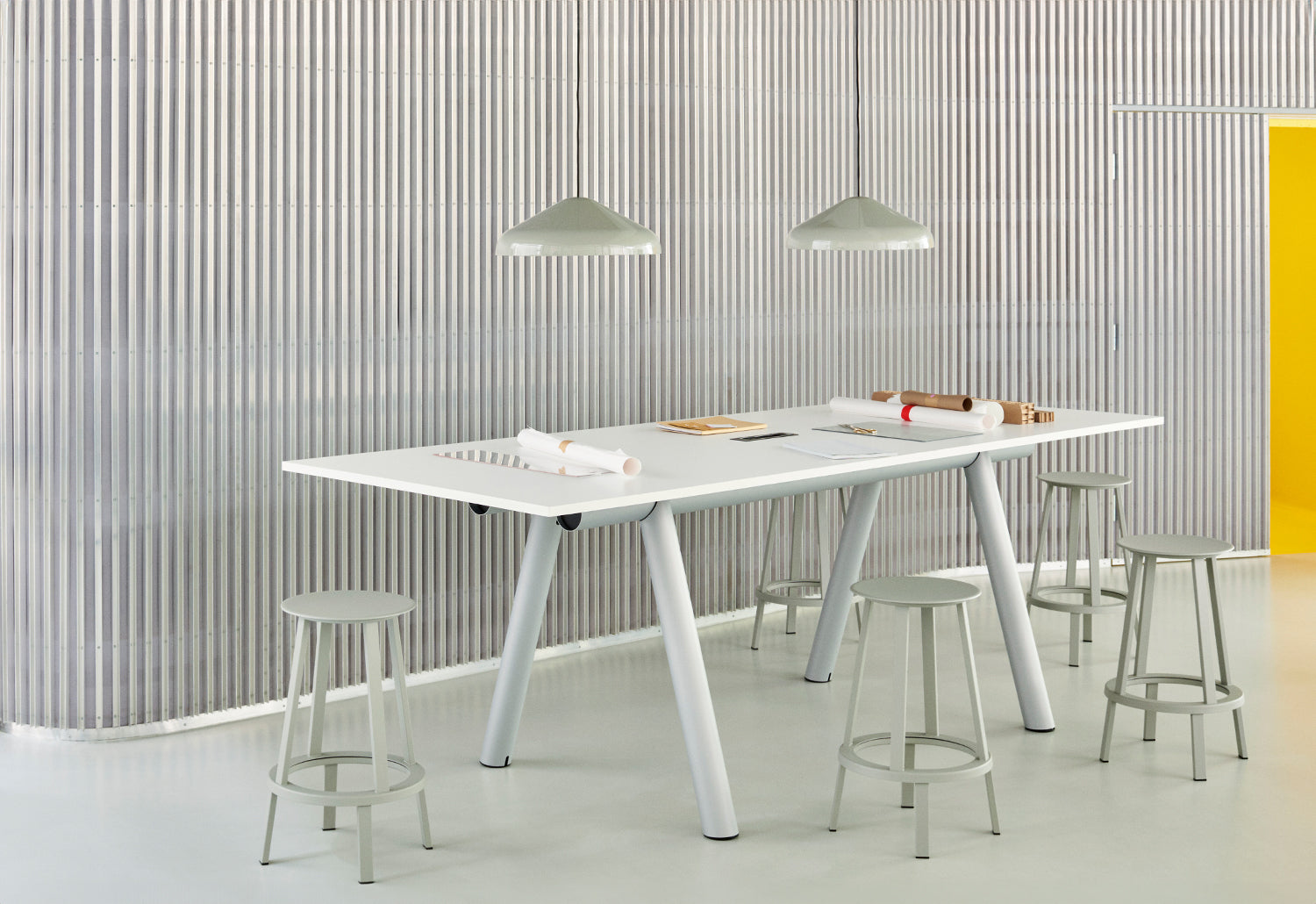 HAY Boa Table | Medium | twentytwentyone