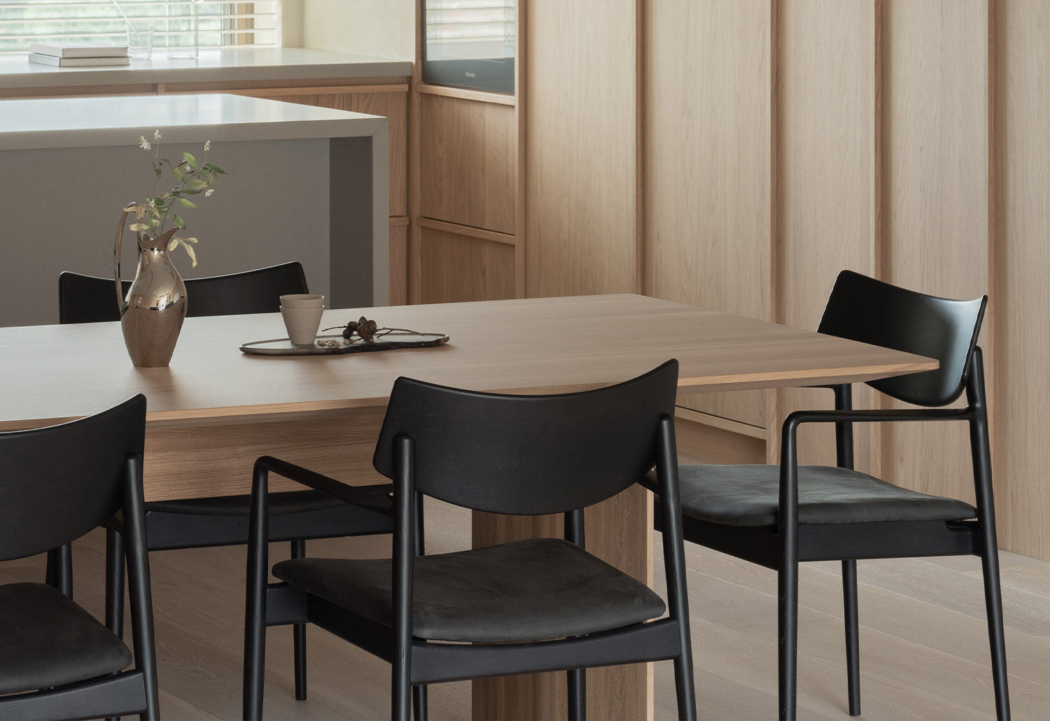 Karimoku Case N-DT01 Dining Table | twentytwentyone