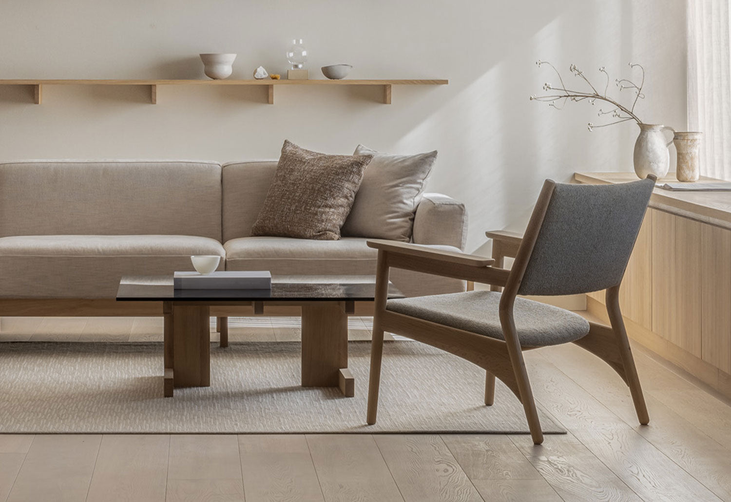 Karimoku Case N–LC01 Lounge Chair | twentytwentyone