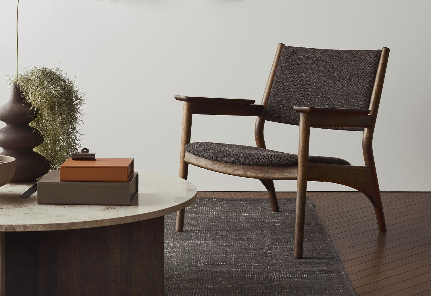 Karimoku Case N–LC01 Lounge Chair | twentytwentyone