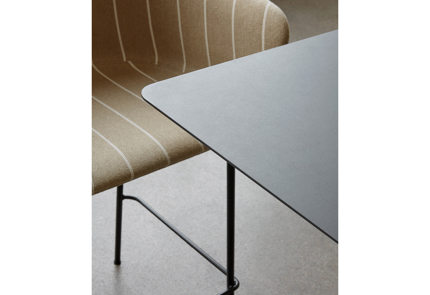Audo Copenhagen Snaregade Dining Table | Rectangular | twentytwentyone
