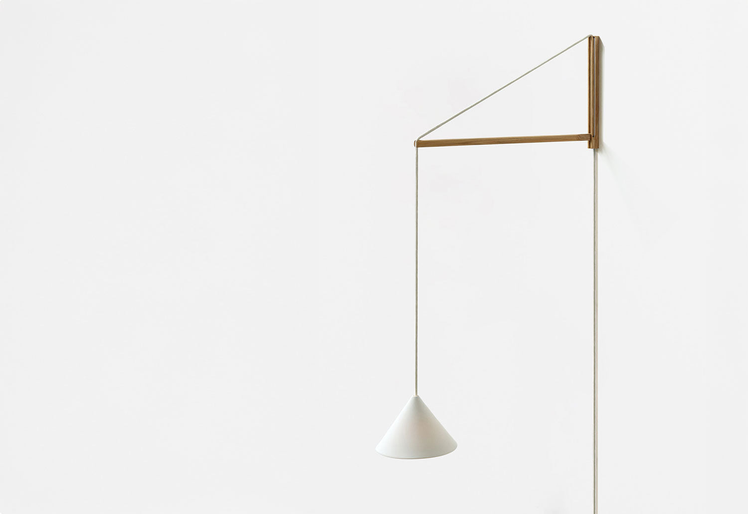 MOEBE Suspended Wall Lamp | twentytwentyone | Oak - Oak