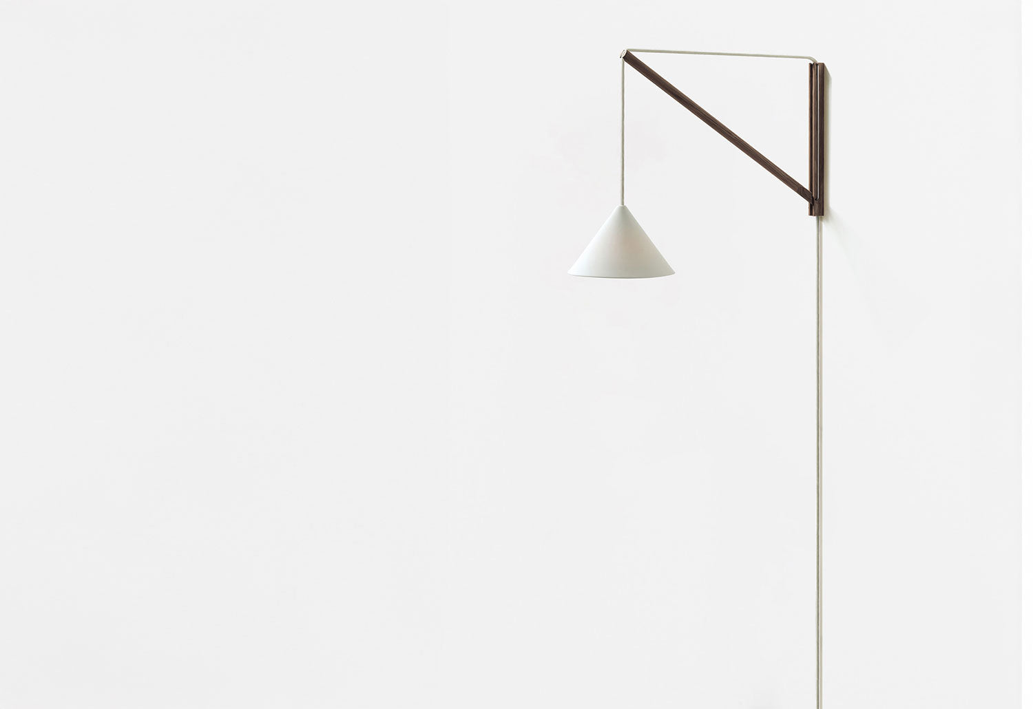MOEBE Suspended Wall Lamp | twentytwentyone | Oak - Oak