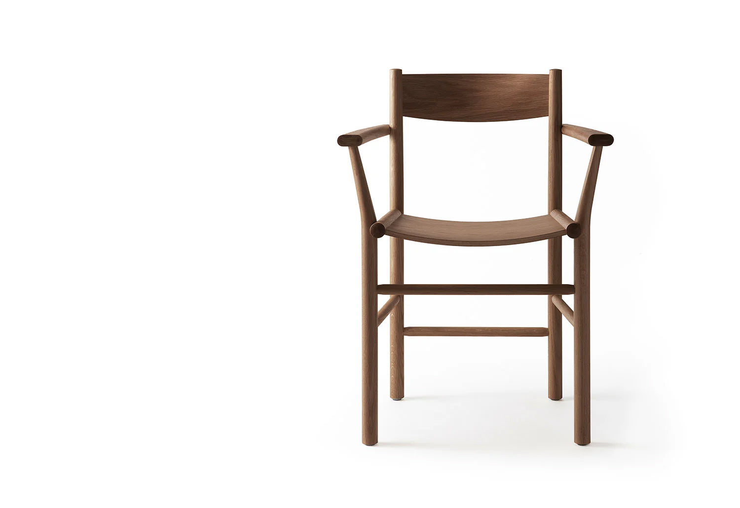 Nikari Akademia Armchair | twentytwentyone