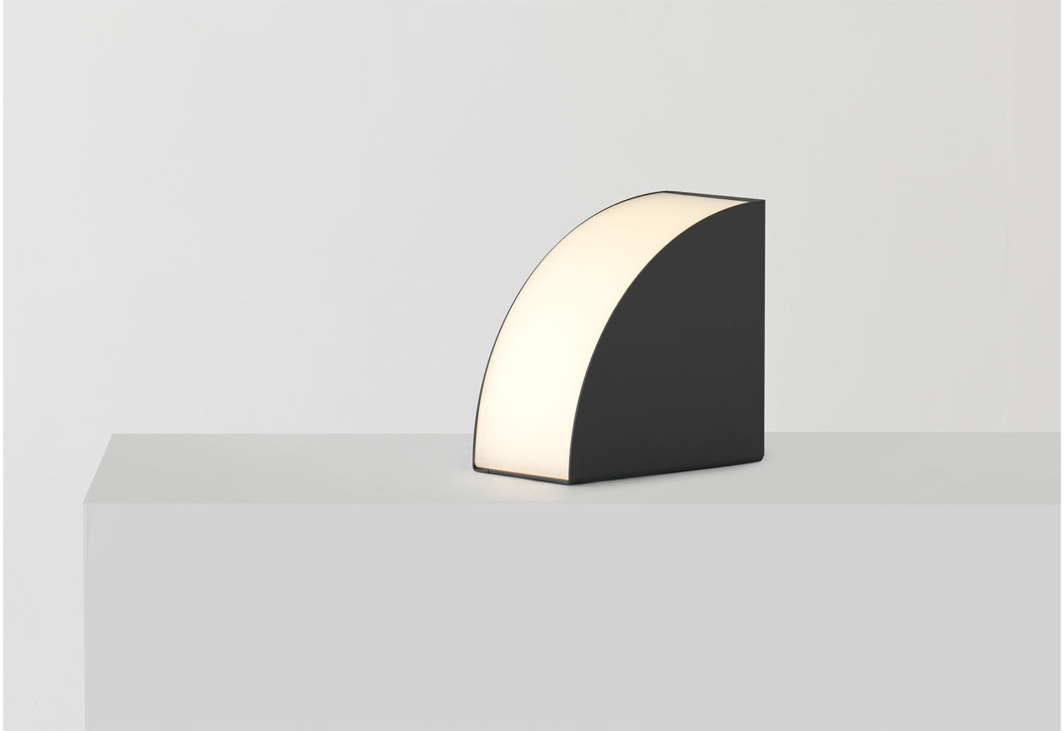 Resident Phase Table Light | twentytwentyone