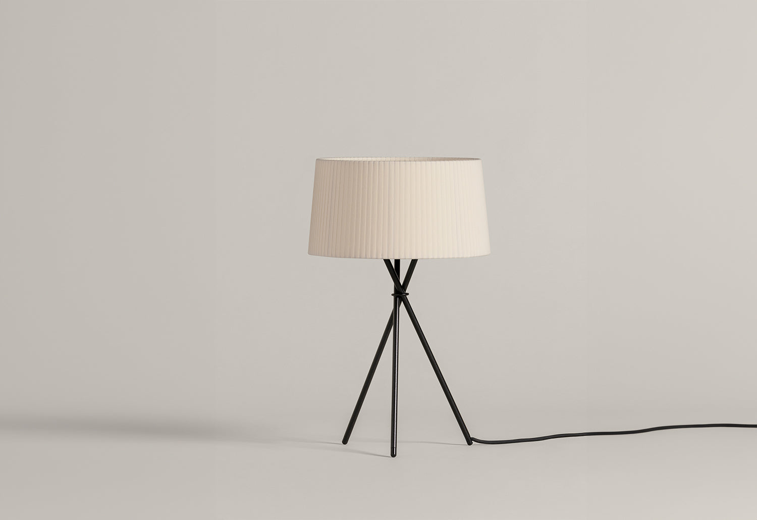 Santa + Cole Tripode M3 Table Lamp | twentytwentyone