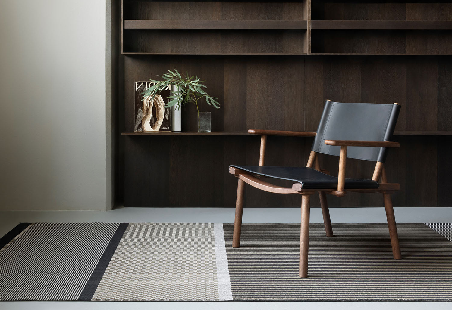 Nikari December Lounge Chair | twentytwentyone