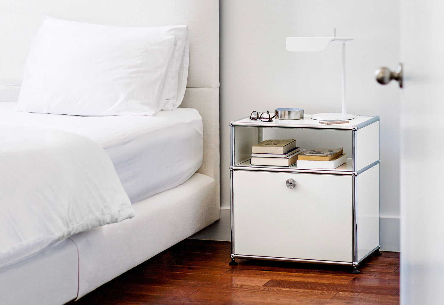 USM Haller M55 Side Table | twentytwentyone