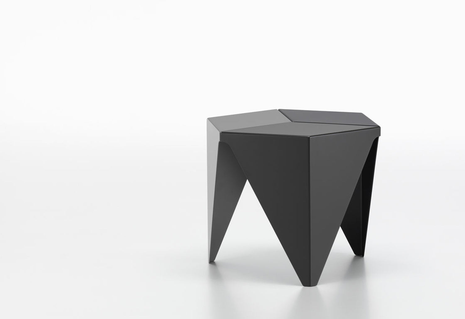 Vitra Prismatic Table | twentytwentyone | Vitra | Dark Grey - Dark Grey