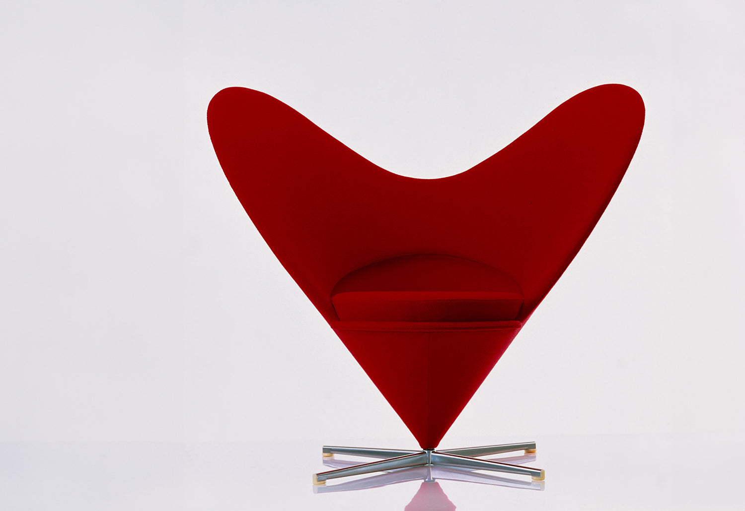 Vitra Heart Cone Chair | twentytwentyone