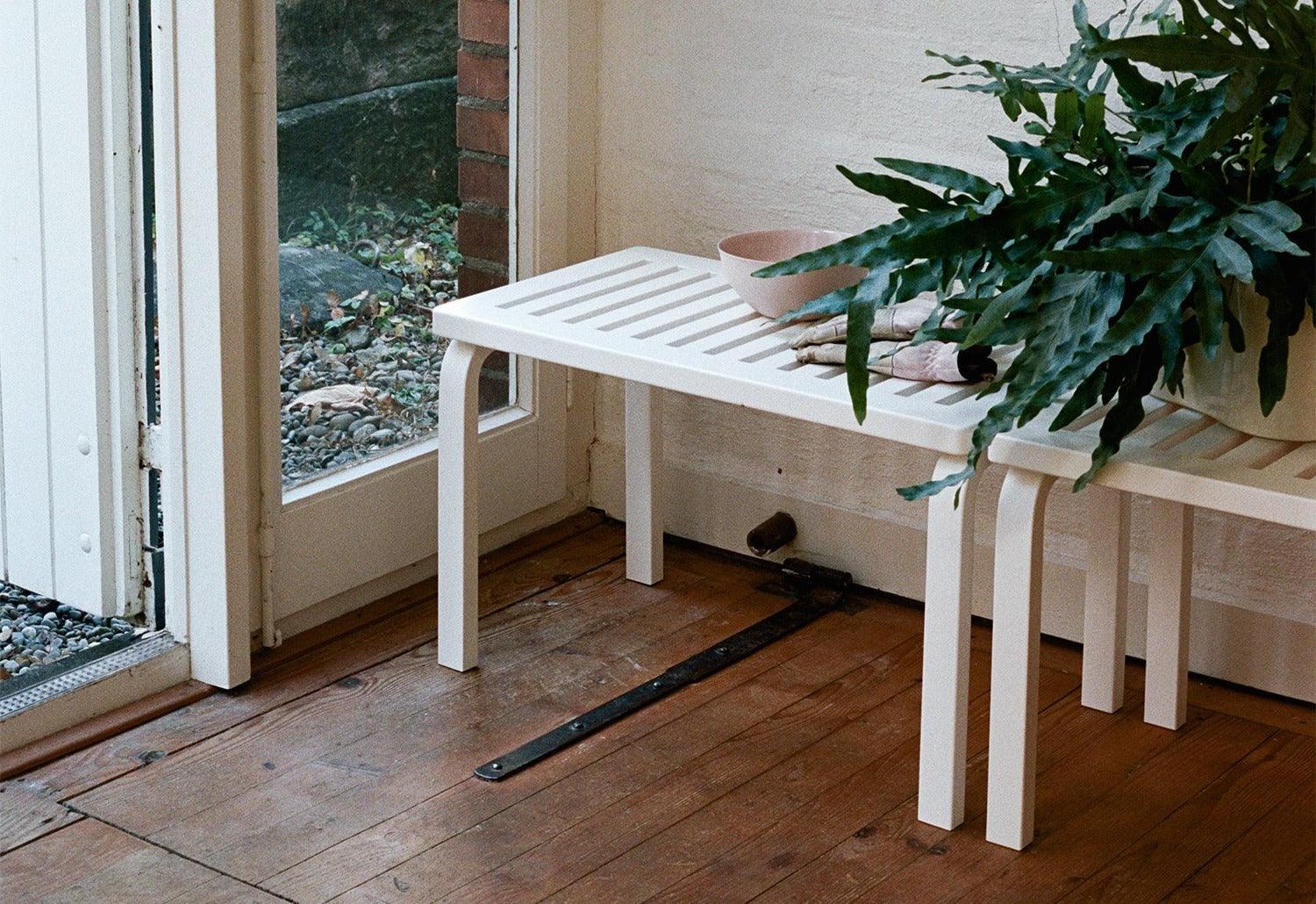 Artek Bench 153 | twentytwentyone | 153B | 72.5cm / Solid / Birch veneer