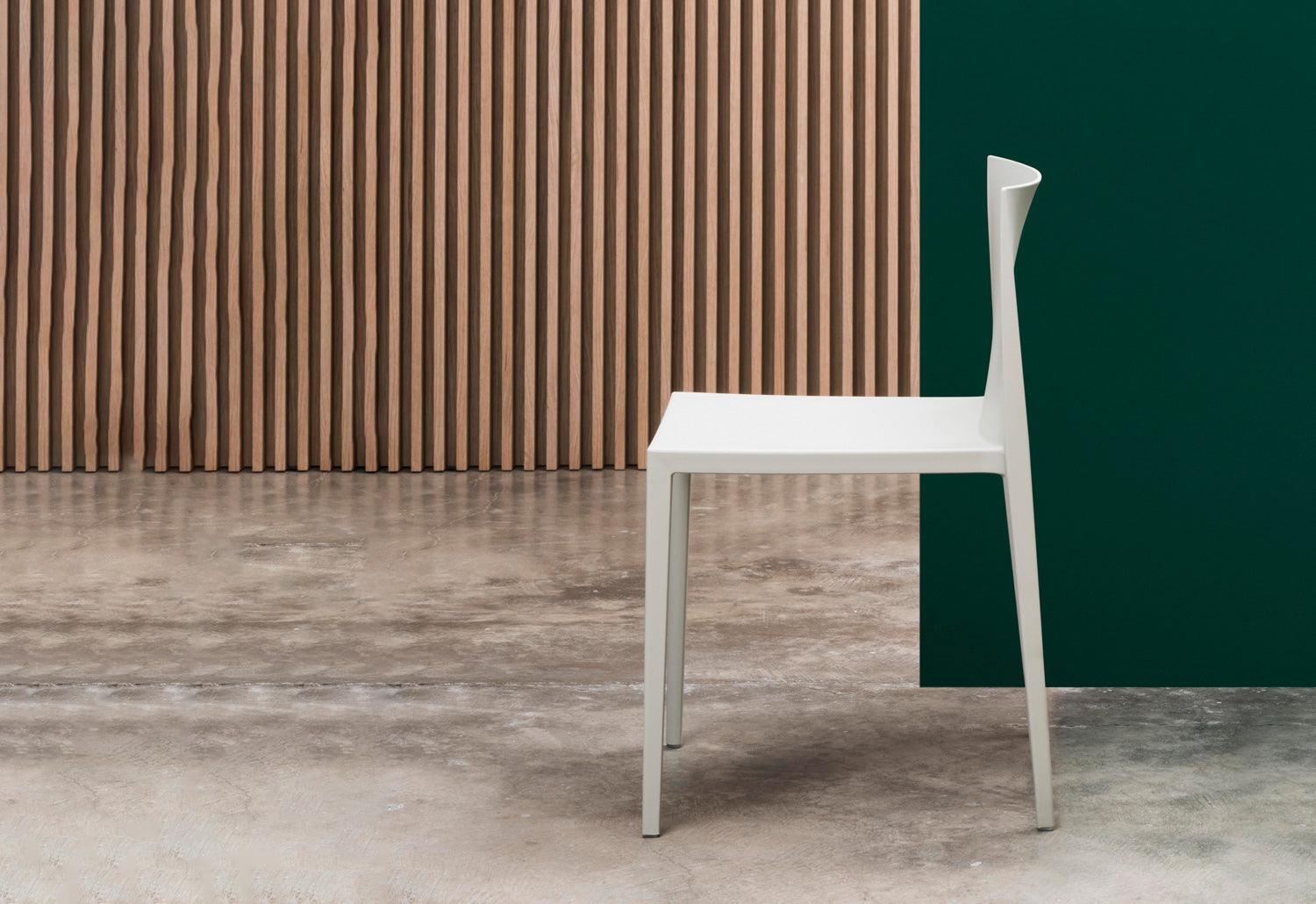 Andreu World Sail Polymer chair | twentytwentyone