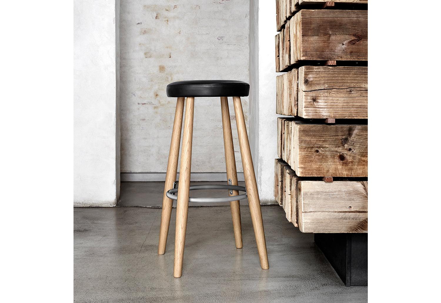 Carl Hansen & Søn CH56/58 Bar Stool | twentytwentyone