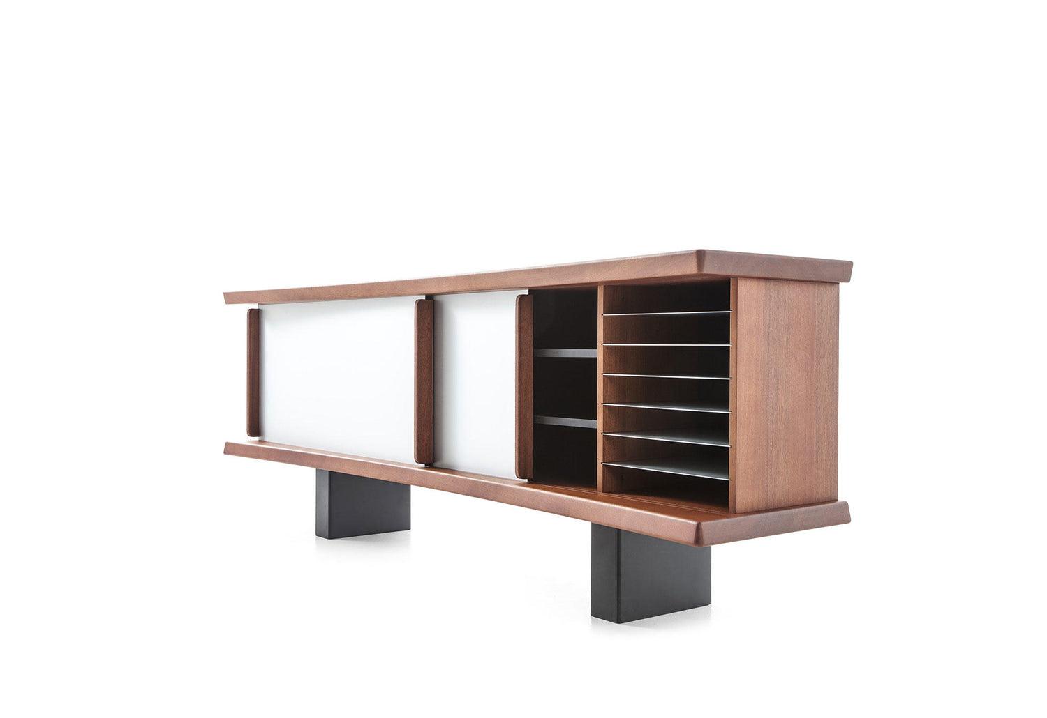 Cassina 513 Riflesso sideboard natural | twentytwentyone