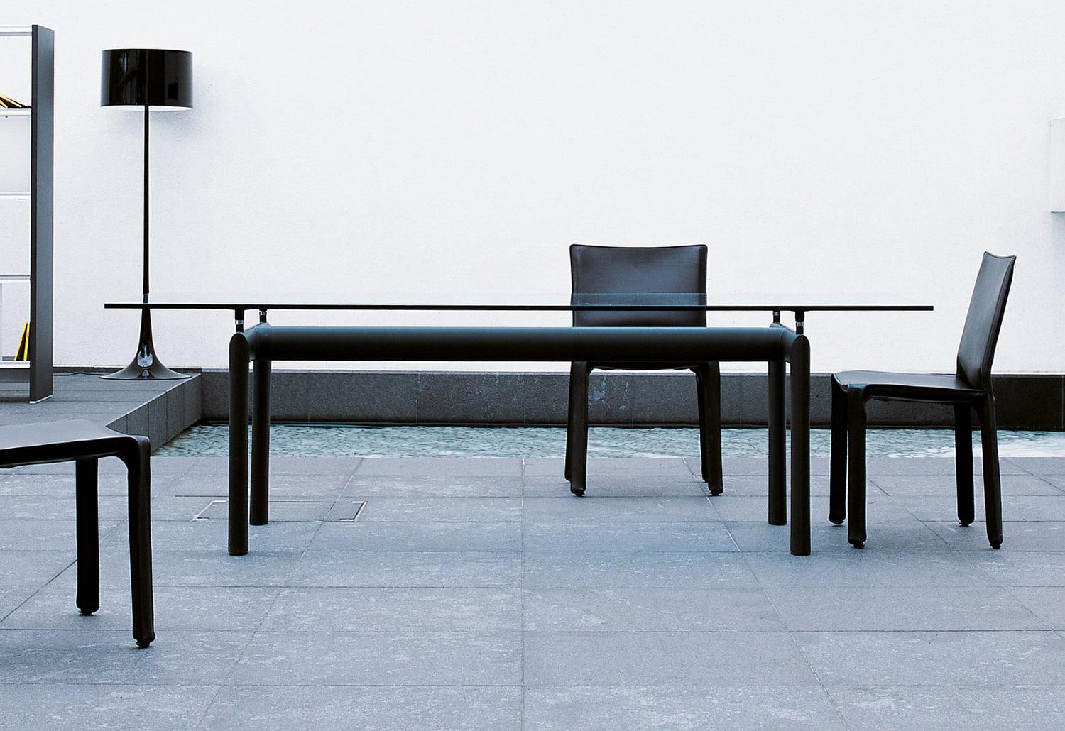 Cassina LC6 Table | twentytwentyone | Carrara marble / Black enamel