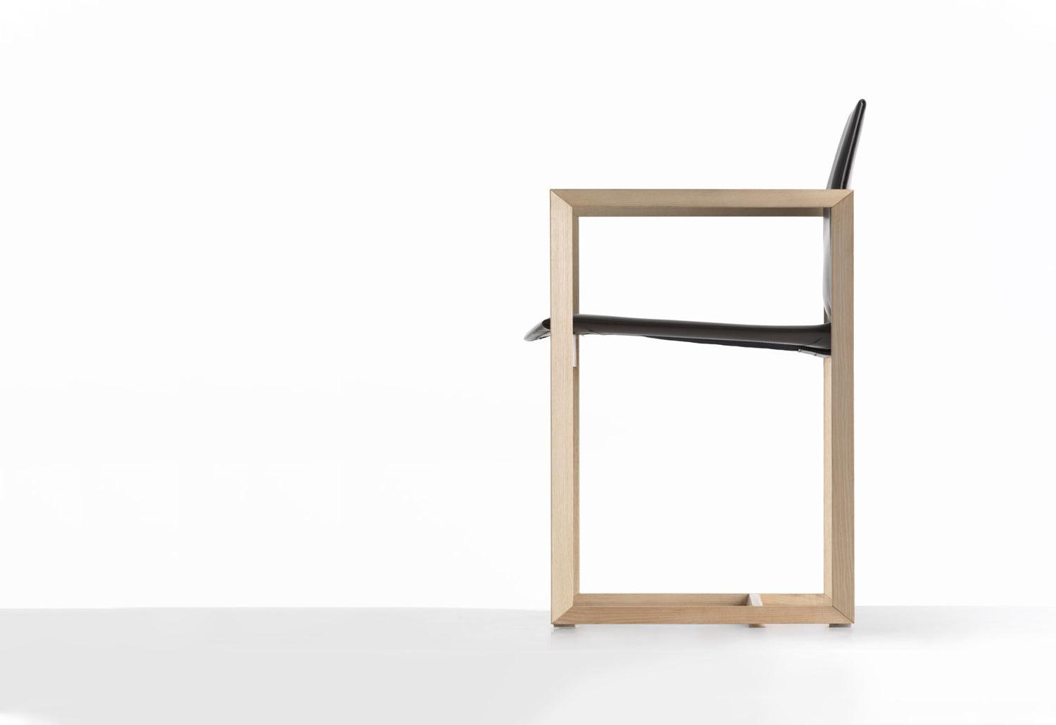 Cassina 184 Eve Dining Chair | twentytwentyone | Natural ash / Russian red