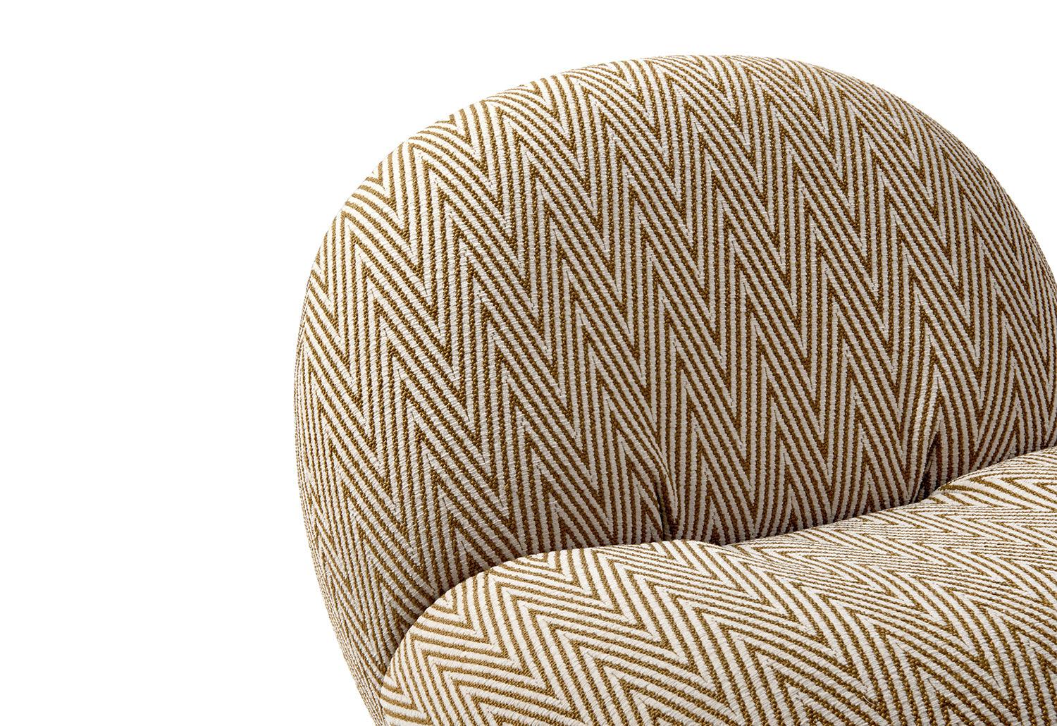 Gubi Pacha Outdoor Lounge Chair | twentytwentyone