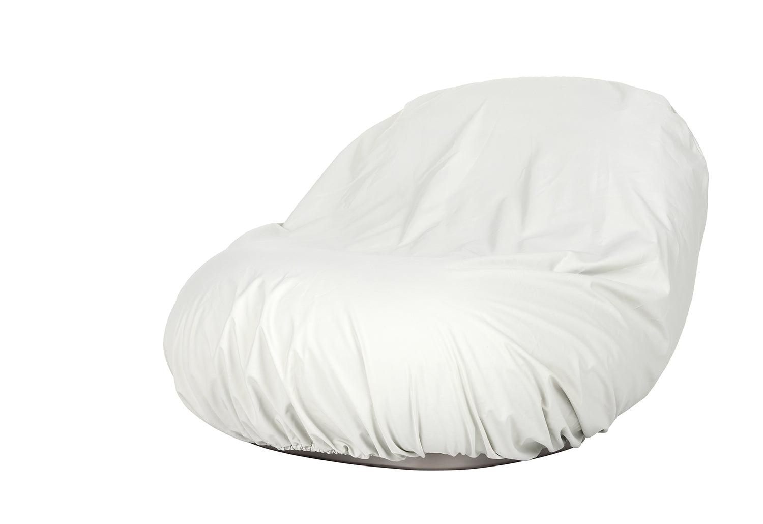 Gubi Pacha Outdoor Lounge Chair | twentytwentyone