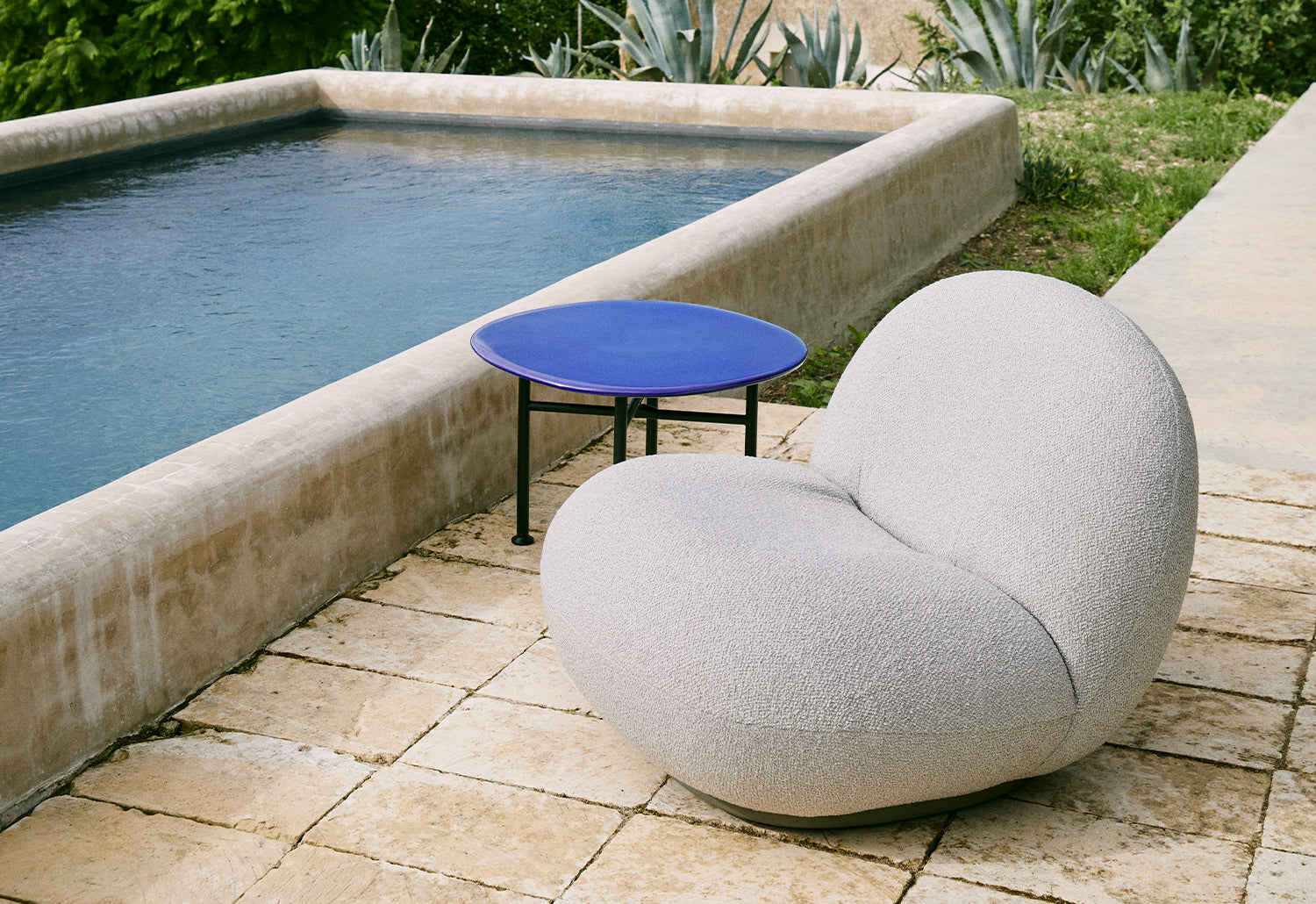 Gubi Pacha Outdoor Lounge Chair | twentytwentyone
