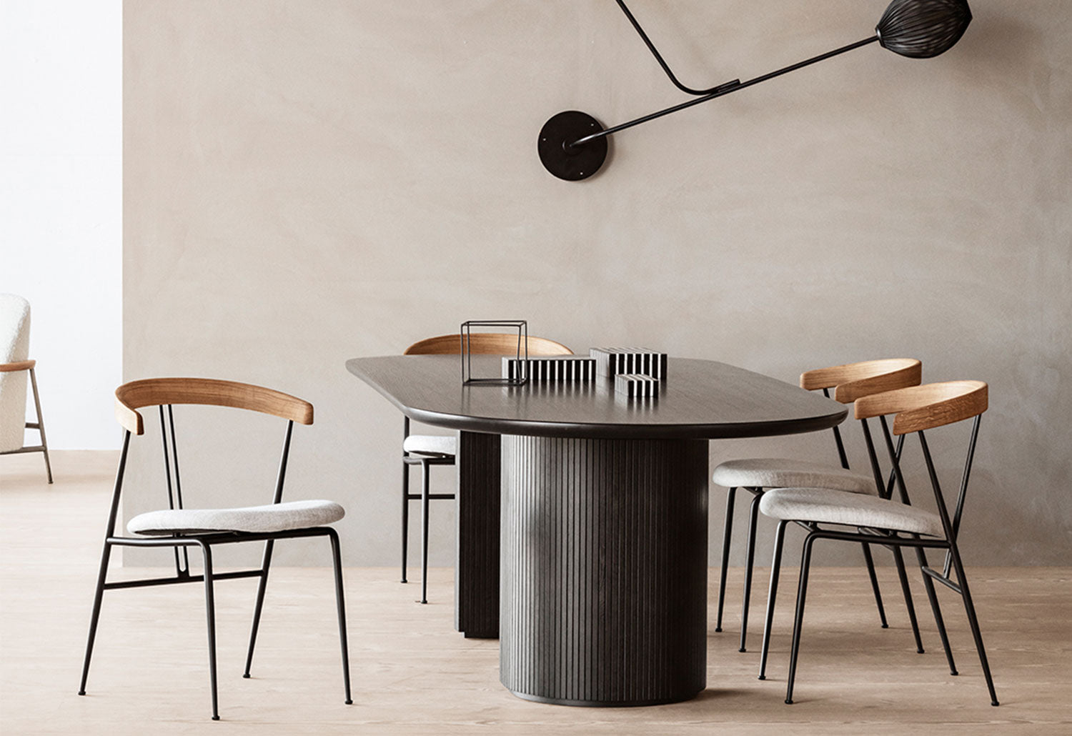 Gubi Violin Chair | Seat Upholstered | twentytwentyone