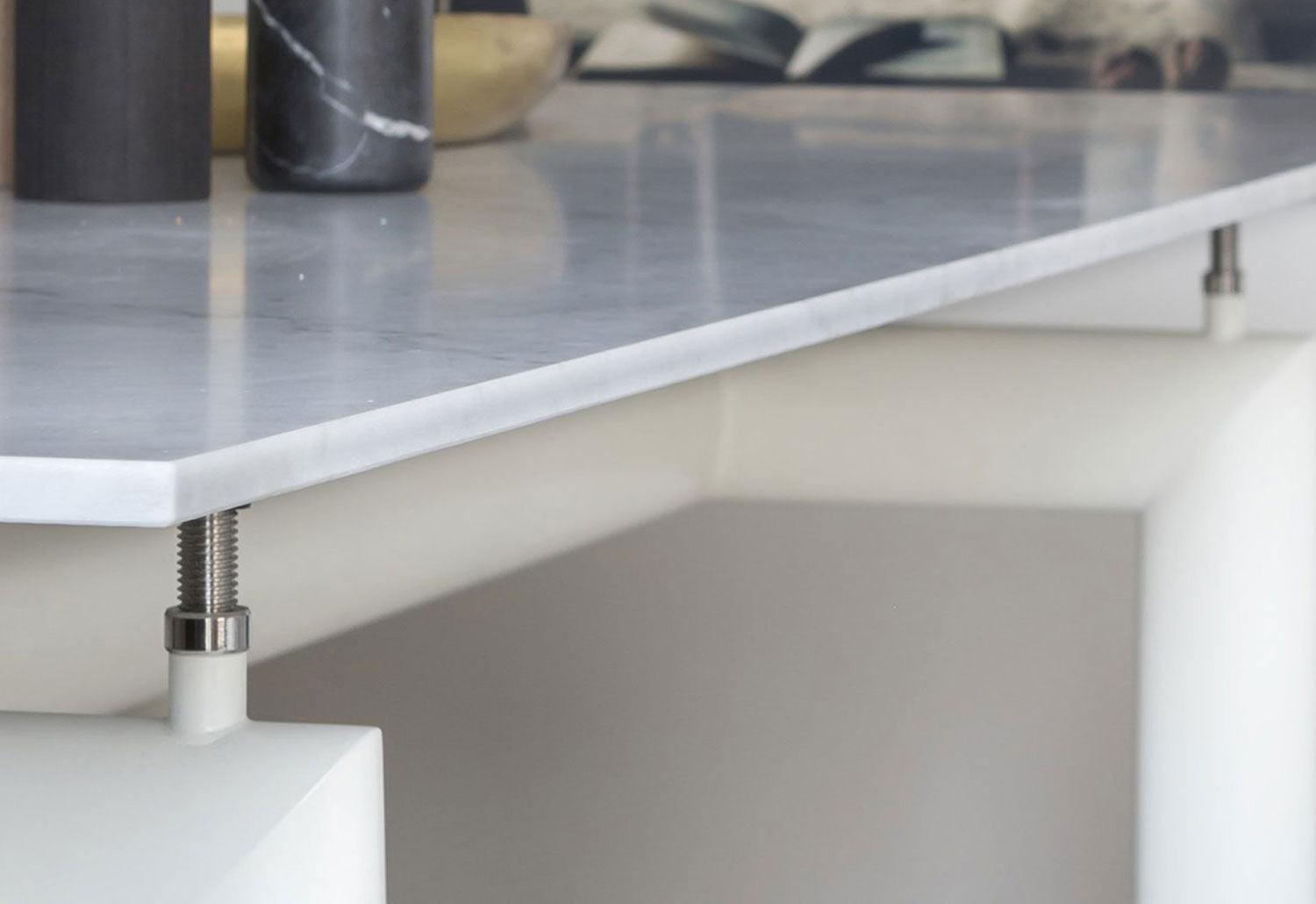 Cassina LC6 Table | twentytwentyone | Carrara marble / Black enamel