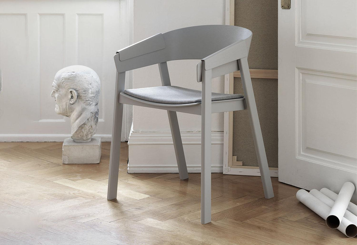 Muuto Cover Armchair | Upholstered | twentytwentyone