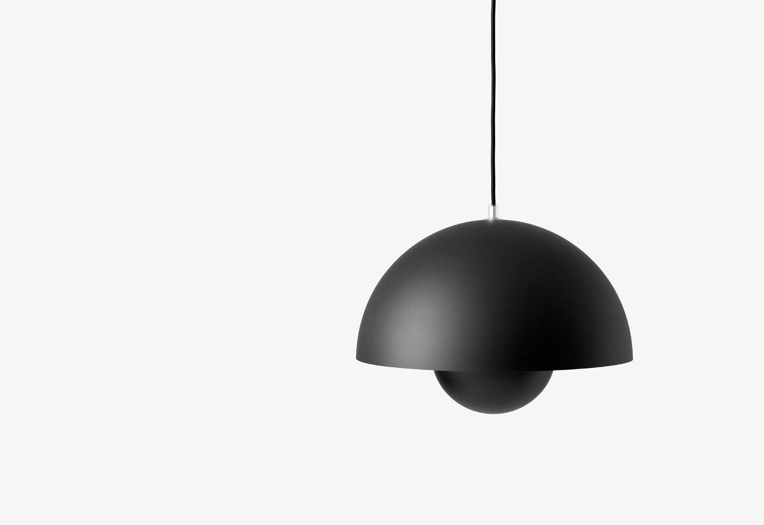 &Tradition Flowerpot Pendant | VP7 | twentytwentyone | Matt white - Colour