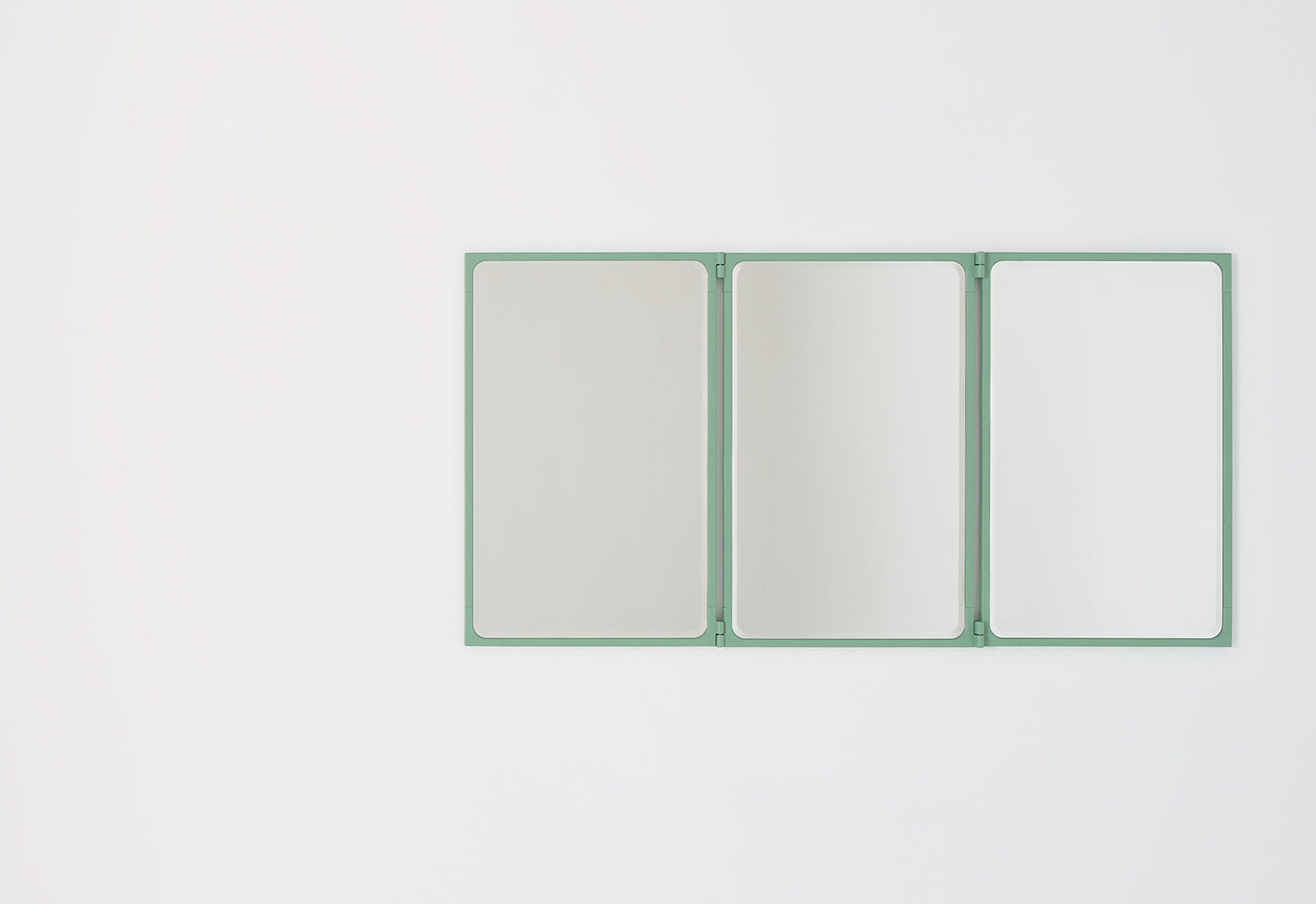 Glas Italia Como Mirror | Three Panel | twentytwentyone