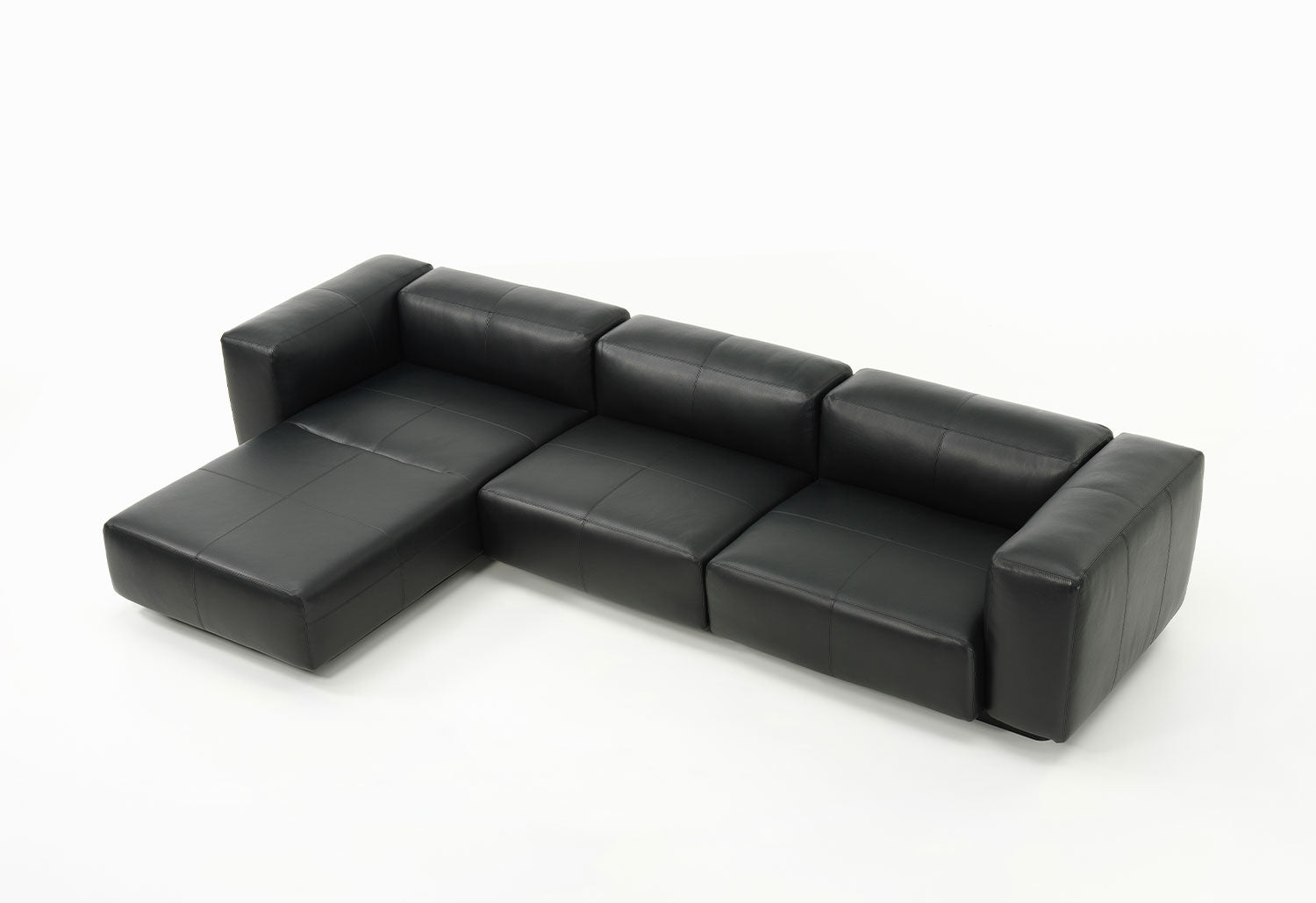 Vitra Soft Modular Three-Seater with Chaise Longue | twentytwentyone