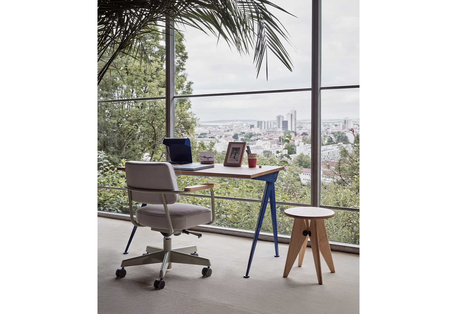 Vitra Compas Direction Desk | twentytwentyone