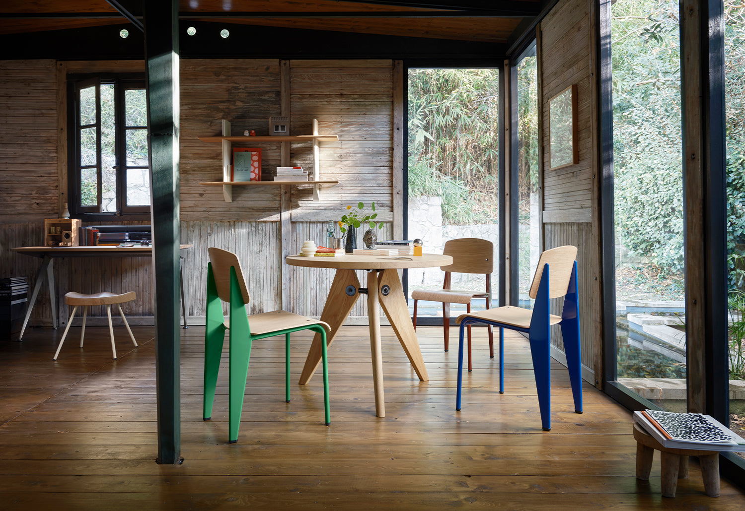 Vitra Rayonnage Mural shelf | twentytwentyone