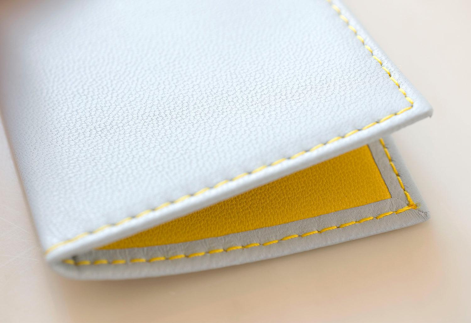 twentytwentyone Leather Card Wallet | twentytwentyone | Green Outside ...