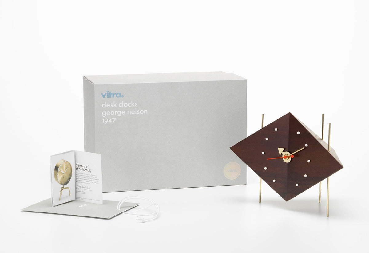 Vitra Diamond Clock | twentytwentyone